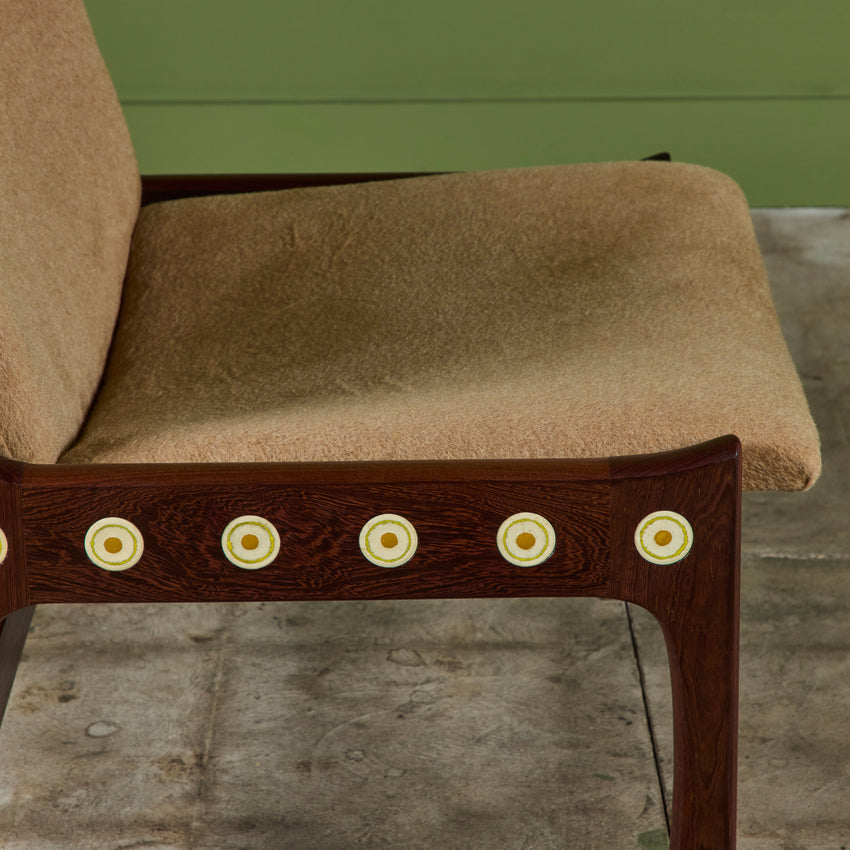 Lounge + Accent Chairs – DEN