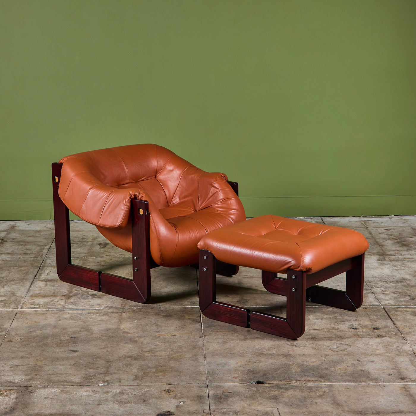 Lounge + Accent Chairs – DEN