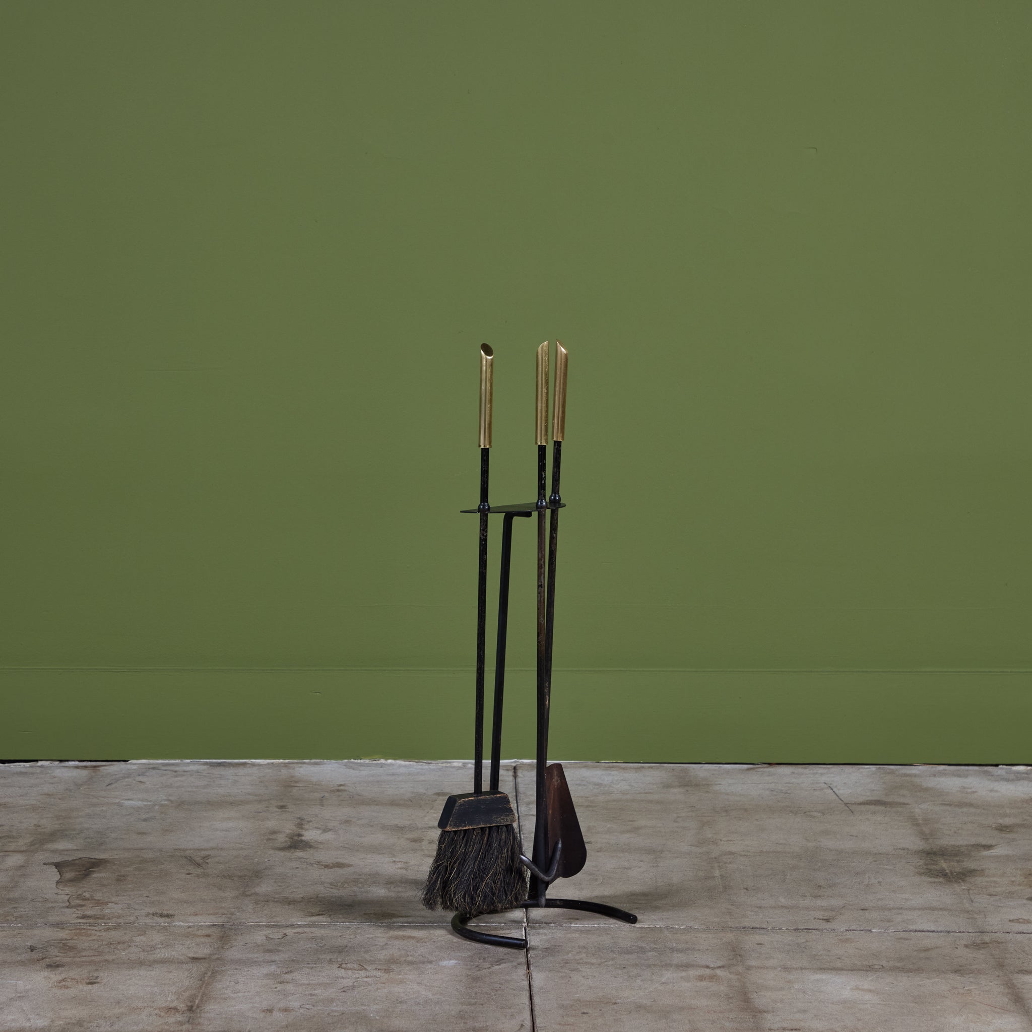 NEW ARRIVALS – DEN