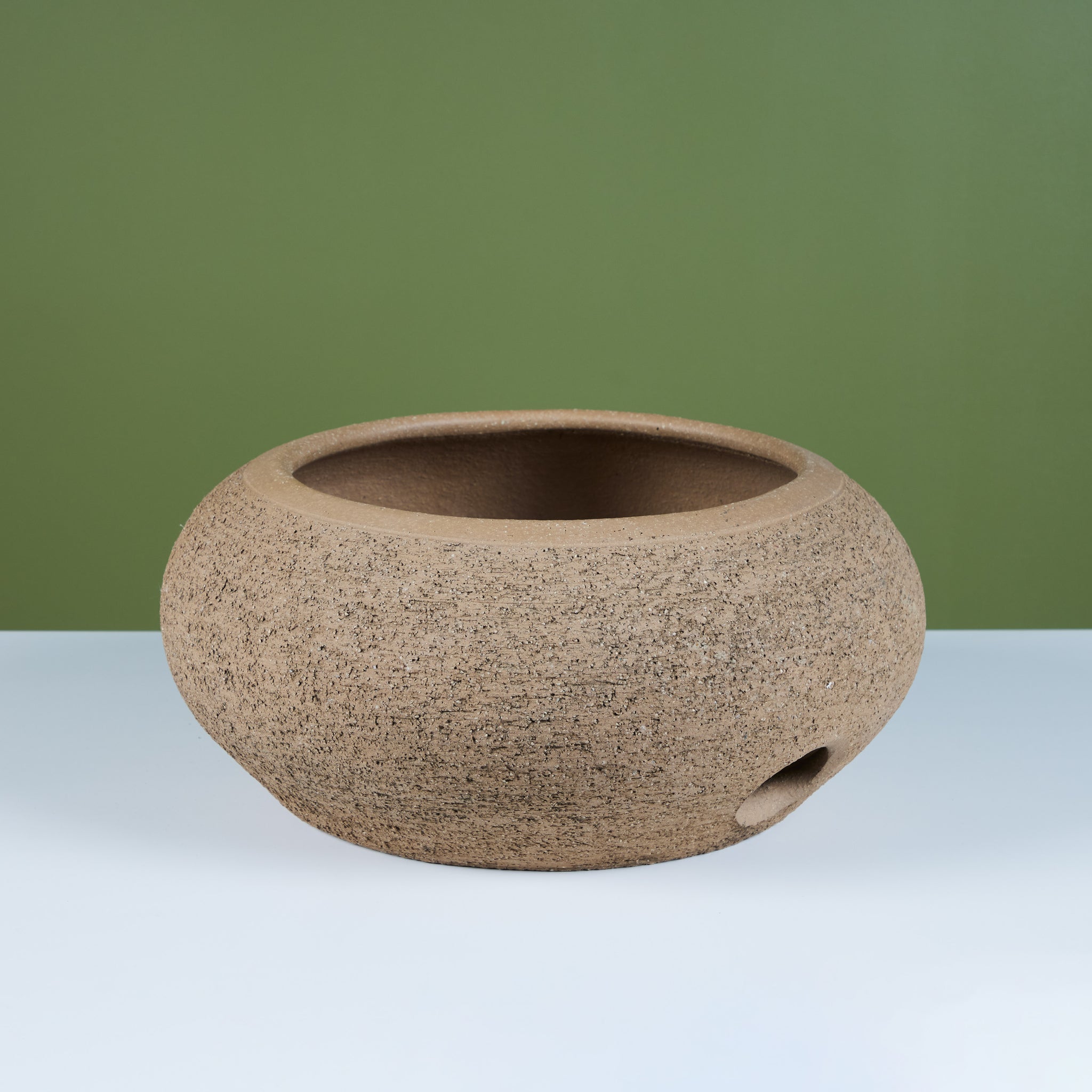 NEW ARRIVALS – DEN